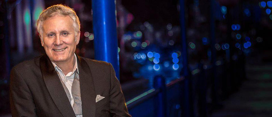 Johnny Hall | iTickets